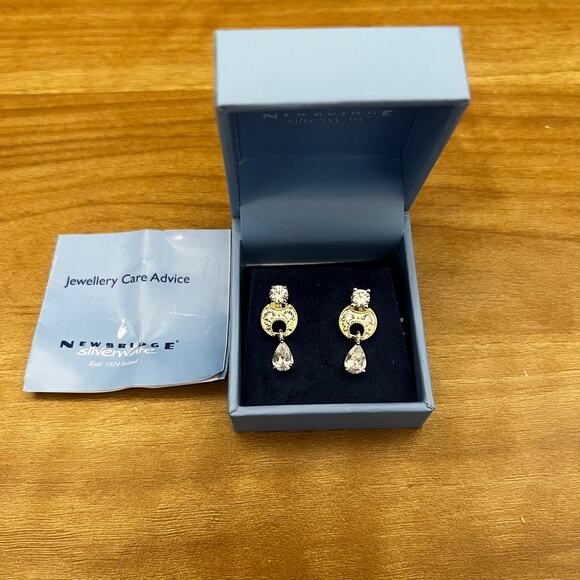 Newbridge | Jewelry | Newbridge Silverware Vintage Clear Drop Earrings ...